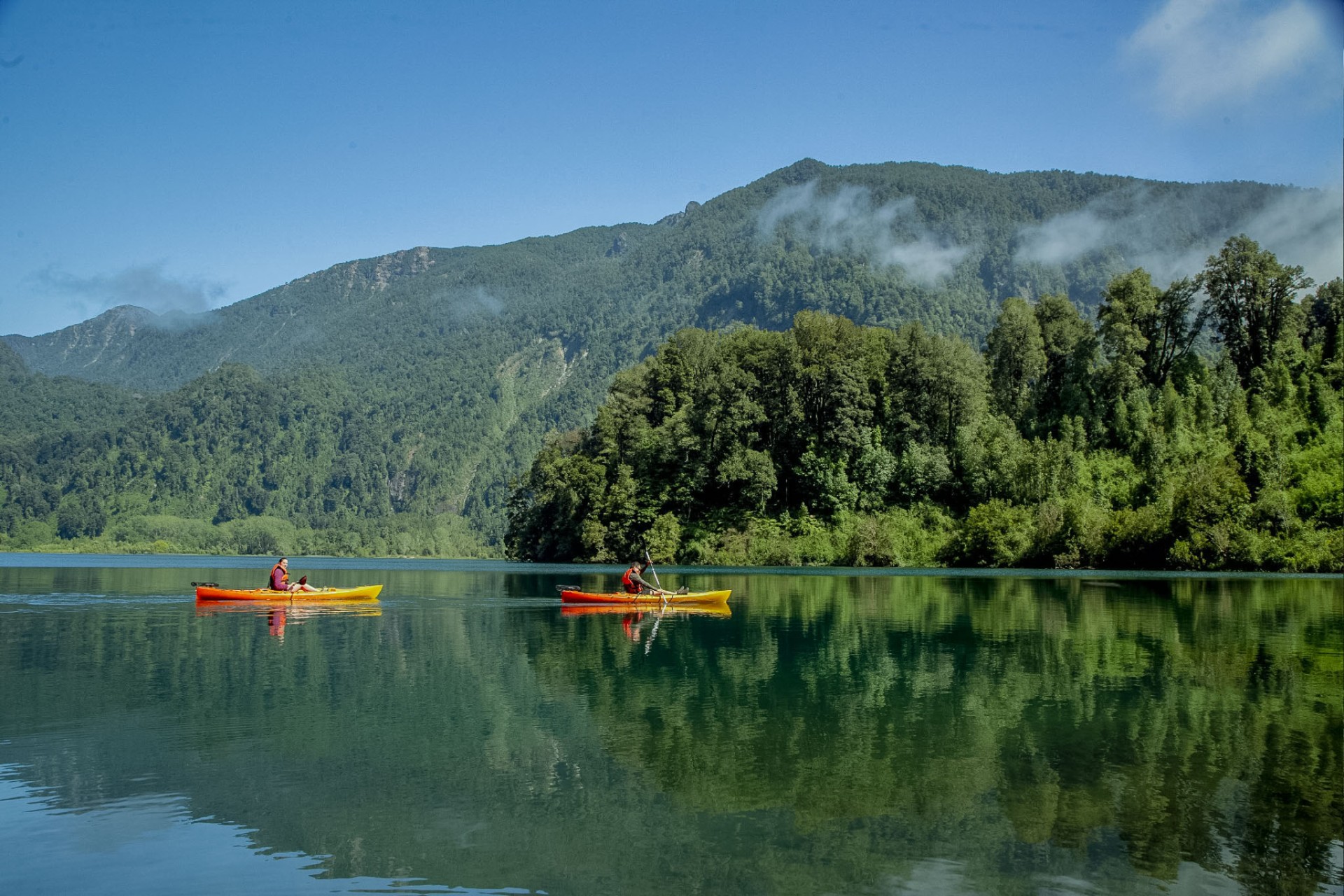 Kayak en Laguna Pichi – Parque Futangue | Actividades | Chiletur